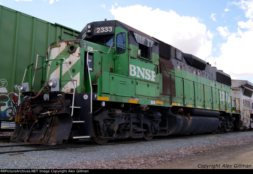 BNSF 2333 West - Looking Up Shot